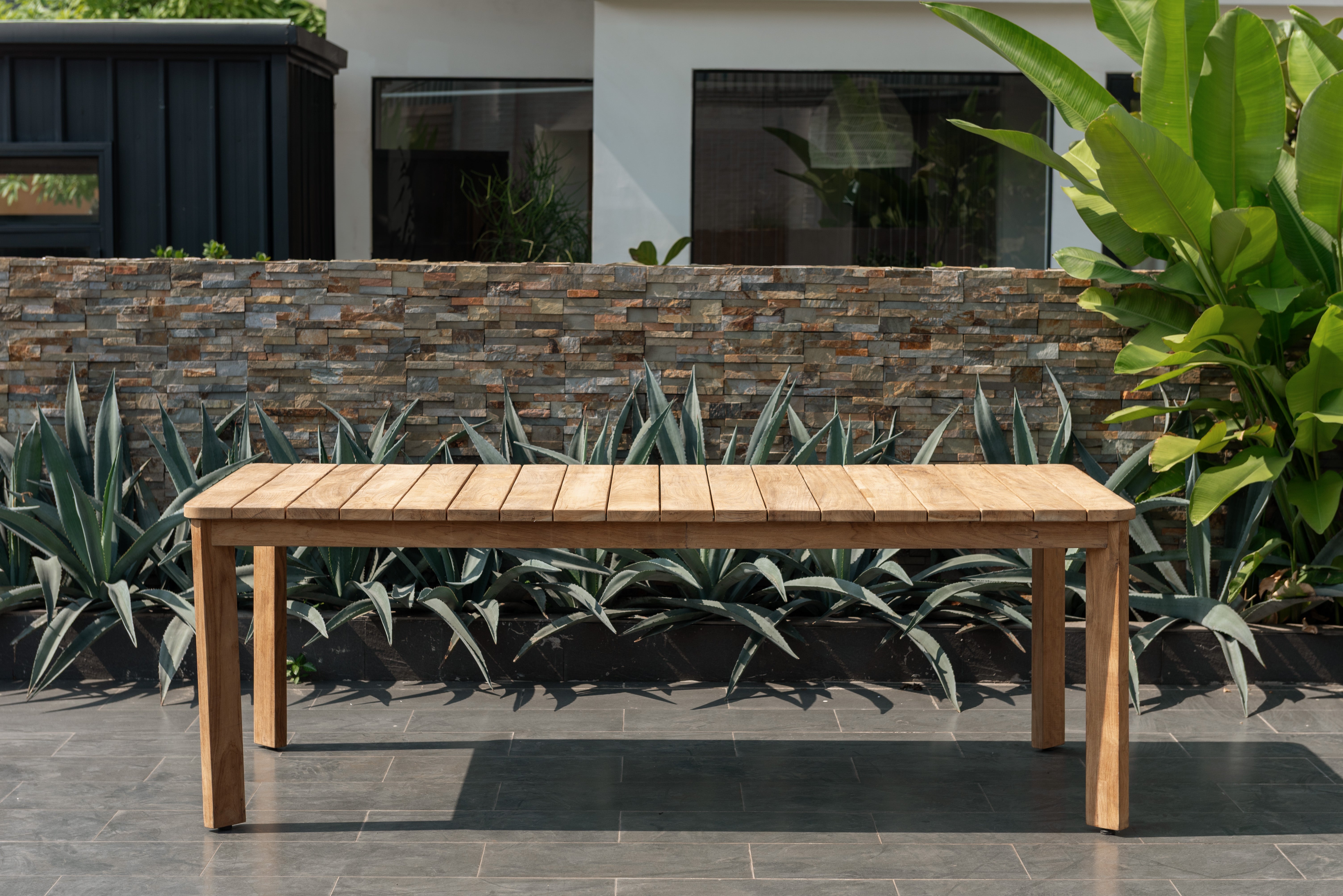 Meru Dining Table – Terrazza