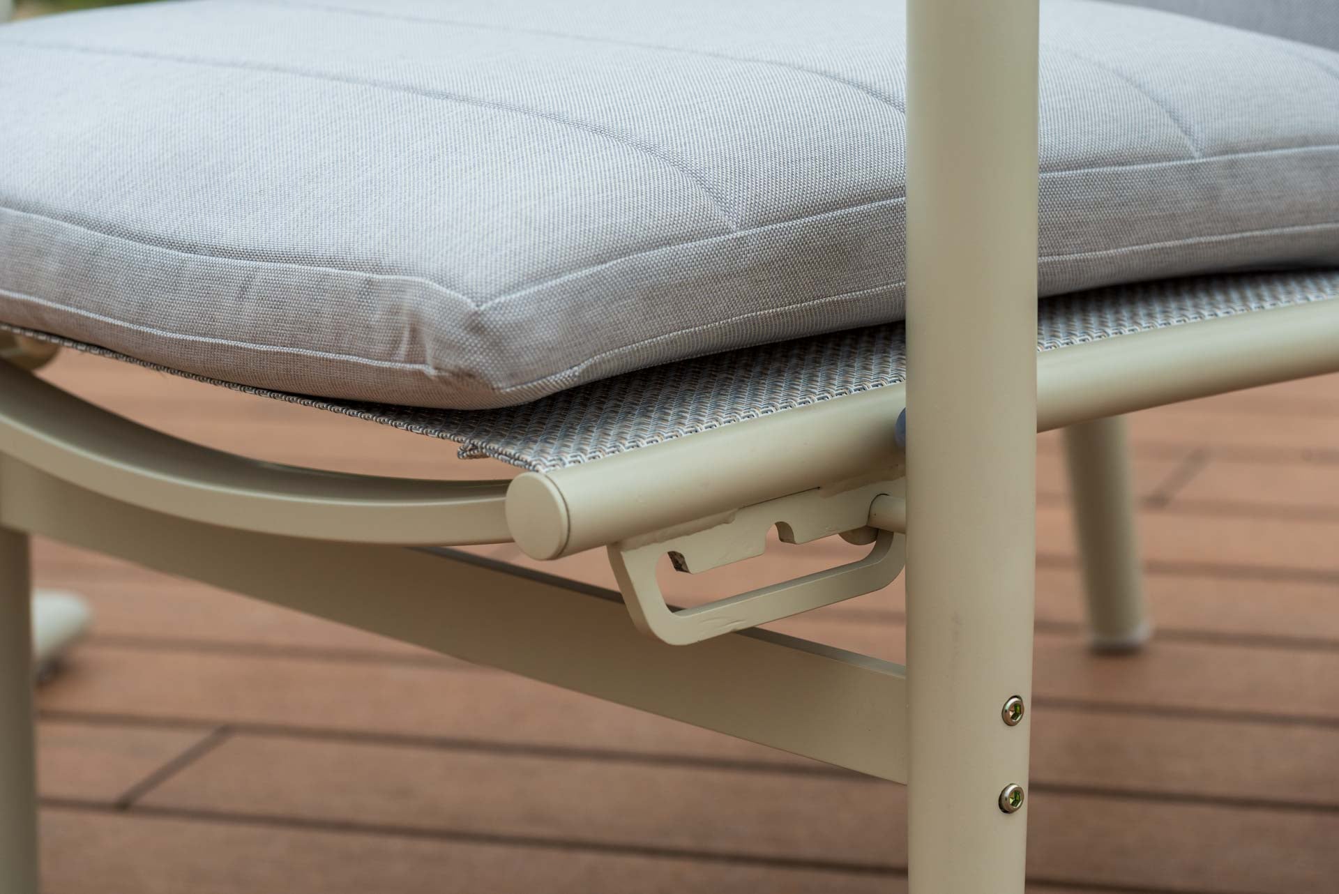 Topaz Light Lounge Chair – Terrazza