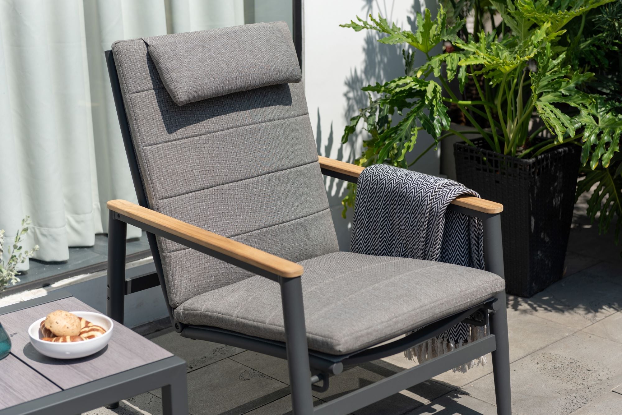 Topaz Dark Lounge Chair Set – Terrazza